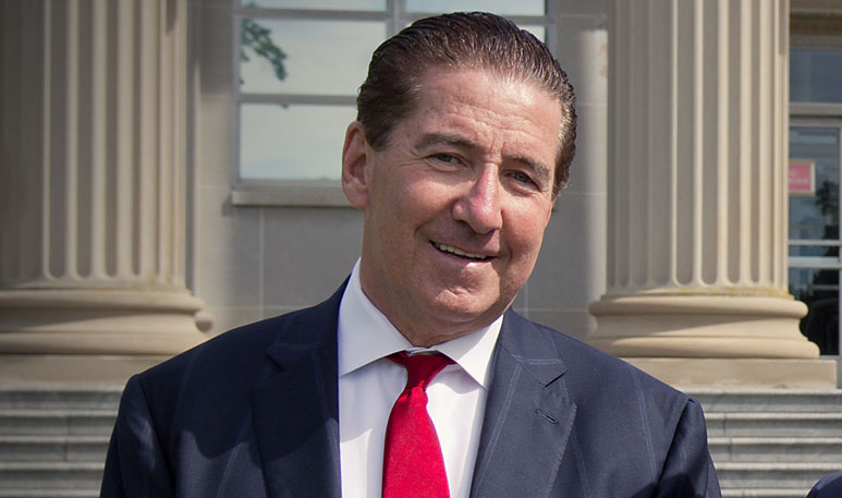 Raymond Gill's Instagram, Twitter & Facebook on IDCrawl